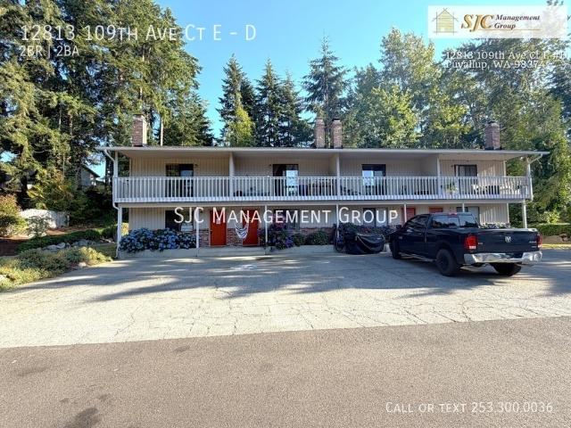 Updated South Hill Townhouse 2 Bed/2 Bath