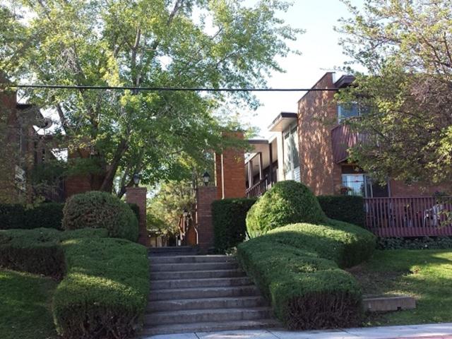 Updated throughout, Perfect apartment with central air and carport