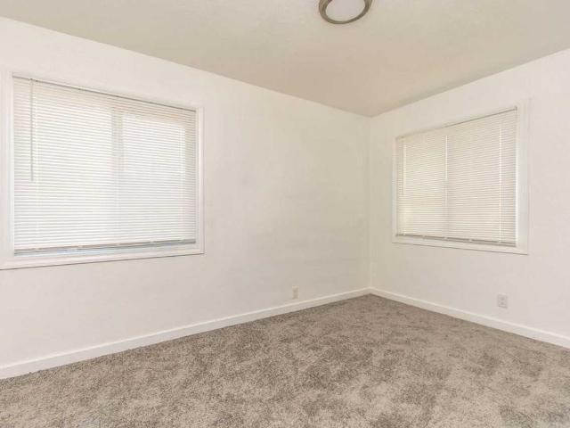 Updated Tri Plex! 2 Bedroom Apartment for Rent at 1109 1105, 1107, 1109 Alice St, Modesto, CA 95350