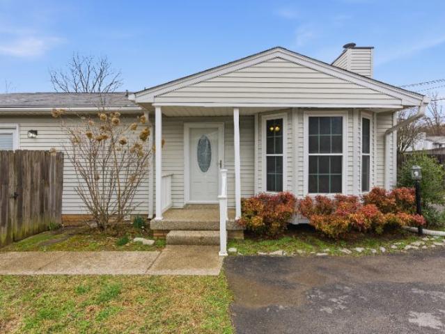 Updated 1BR Patio Villa in Donelson Fenced YardFul