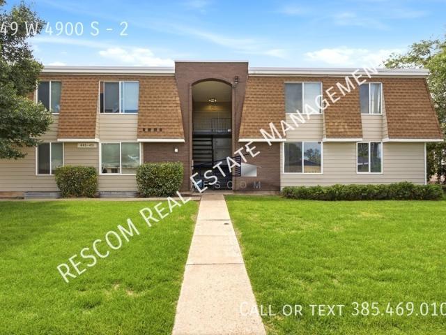 Updated 2 Bedroom, 1 Bathroom Main Level Apartment – Washington Terrace