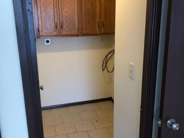 Updated 2 Bedroom Units with w/d hookup in Unit and Central Heat/AC 2 Bedroom Apartment for Rent at 3972 Yearling Ct, Cincinnati, OH 45211 Westwood