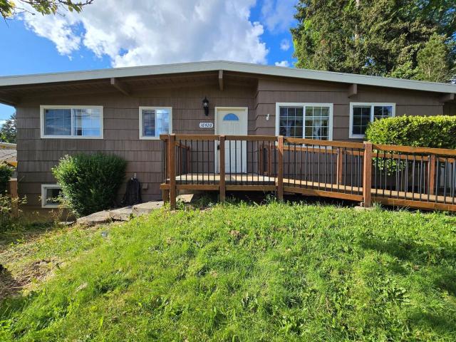 Updated 2 Story home with Day light basement. Big lot w/ RV & Boat parking