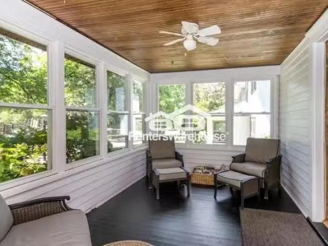 Updated 3 Bedroom 1.5 Bath Summit Hill Home in S 1025 Fairmou.