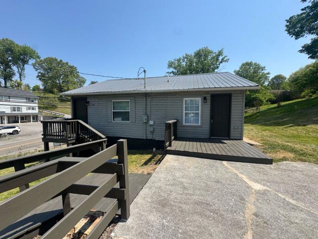 Updated 3BR Home on Half Acre in Kingsport, TN