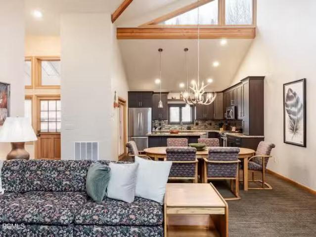 Updated/Remodeled, Townhouse Park City, UT 1570 Deer Valley.