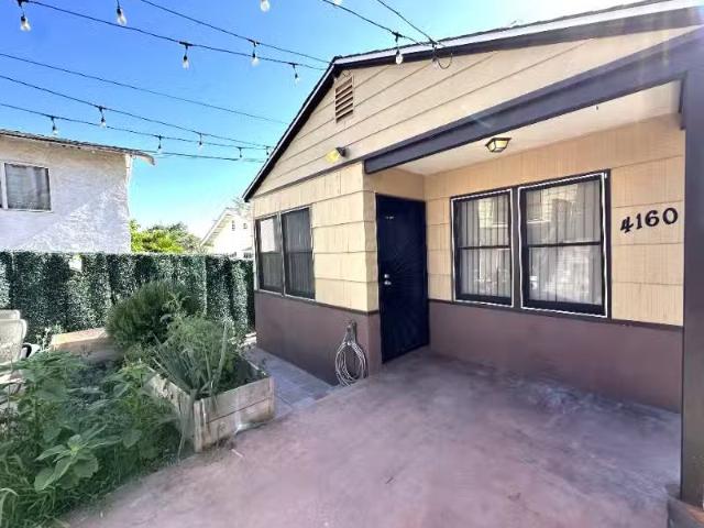 Upgraded Stand Alone Cottage Available Now! 1.5 Bedroom + 1 Ba.