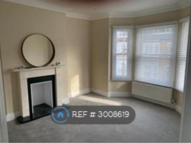 Upham Park Road, London W4, 2 bed maisonette to rent, £2,650 pcm | PrimeLocation