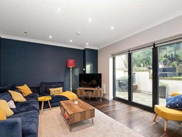 Upland Road, East Dulwich, 2 Bedroom Apartment