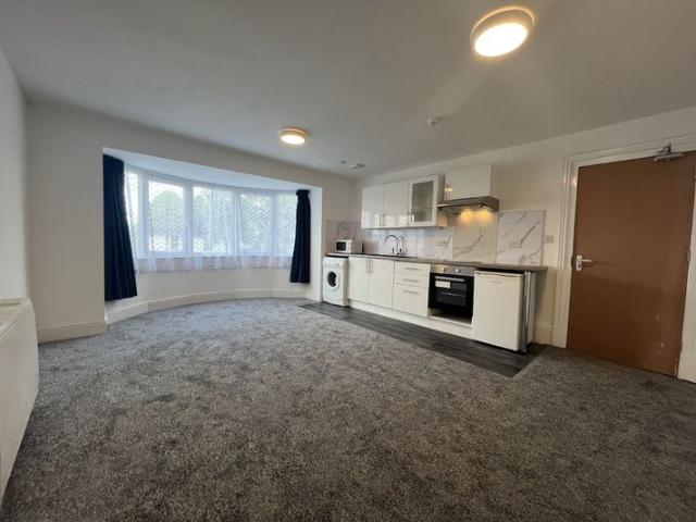 Upland Road, Selly Park, Birmingham B29, 1 bed flat to rent, £700 pcm | PrimeLocation