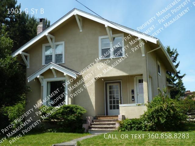 Upper 2 Bed, 1 Bath in Prime Bellingham Location Neighboring Fouts Park