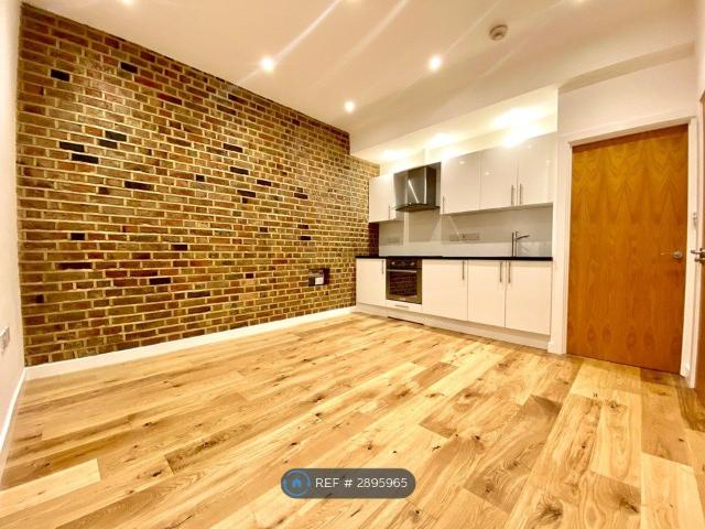 Upper Tachbrook Street, London SW1V, 2 bed flat to rent, £2,650 pcm | PrimeLocation