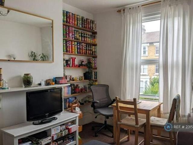 Upper Tollington Park, Finsbury Park, 2 Bedroom Flat