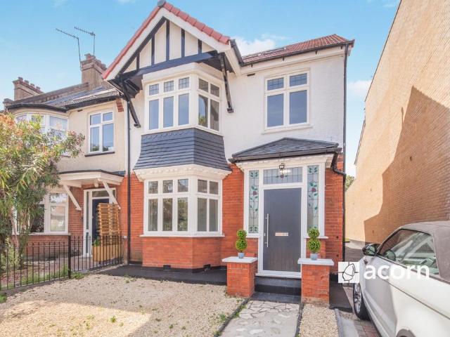 Upper Tulse Hill London SW2 Flat to rent £1,295 pcm £299 pw