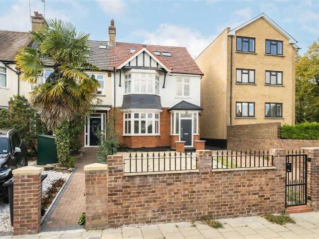 Upper Tulse Hill, Tulse Hill SW2, Studio to rent, £1,295 pcm | PrimeLocation