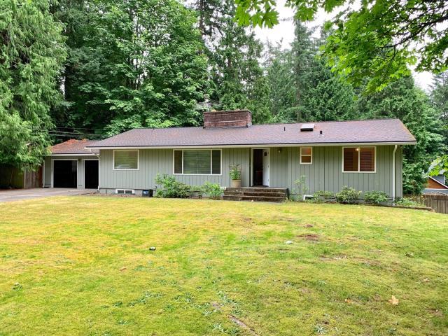 Upper Unit 3 Bedroom in Bothell!