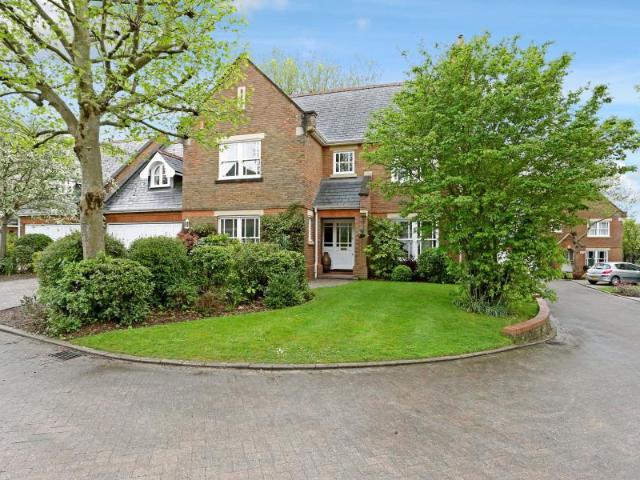 Upper Walk, Virginia Park, Virginia. 4 bed terraced house to rent £5,250 pcm £1,212 pw