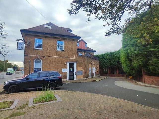 Upper Warwick Street, Liverpool L8, Room to rent, £500 pcm | PrimeLocation