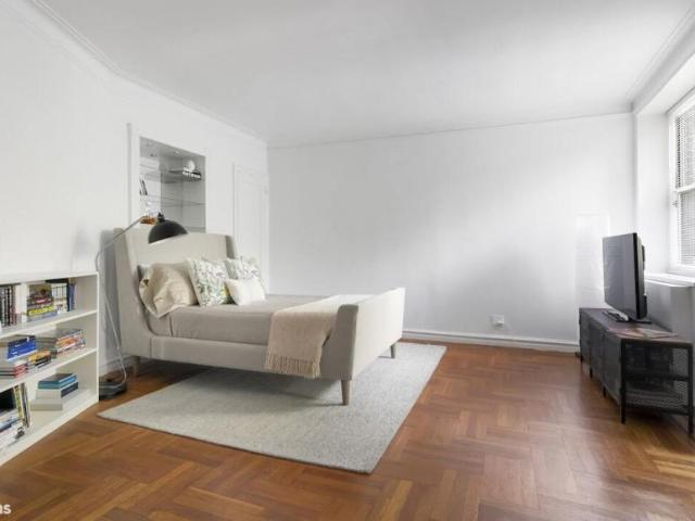Upper West Side NY 102245738