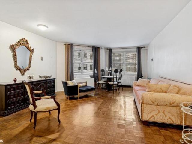 Upper West Side NY LS102245391
