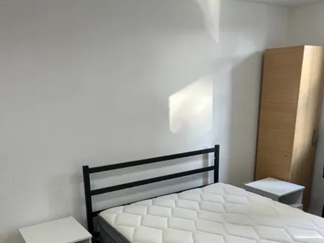 Upper Wickham Lane, Belle Grove, London, DA16 3AG, United Kingdom | Room for rent #140543614 | Rentberry