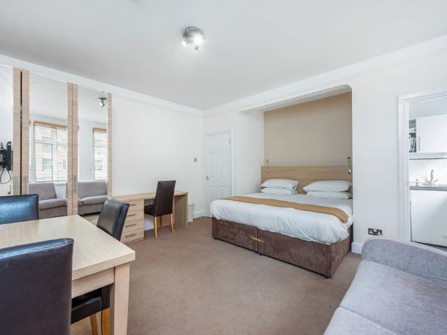 Upper Woburn Place, London, WC1H