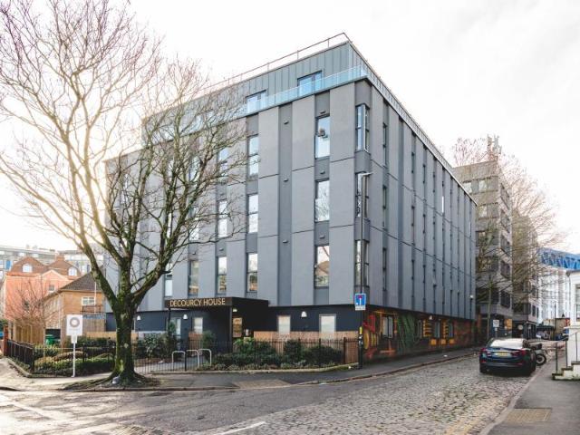 Upper York Street, Bristol BS2 1 bed apartment to rent £1,075 pcm £248 pw