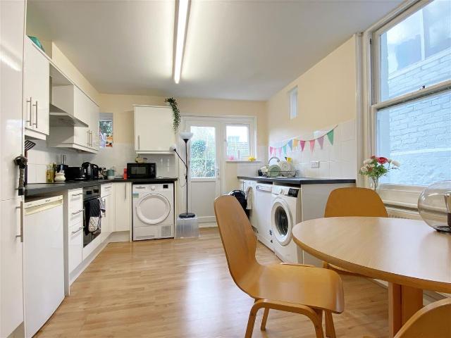 Upper Abbey Road, Brighton BN2, 5 bed property to rent, £2,750 pcm | PrimeLocation