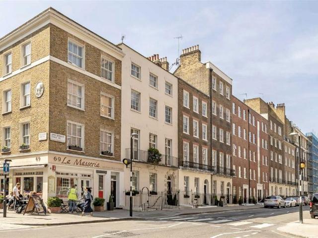 Upper Berkeley Street, London W1H 1 bed flat to rent £3,185 pcm £735 pw