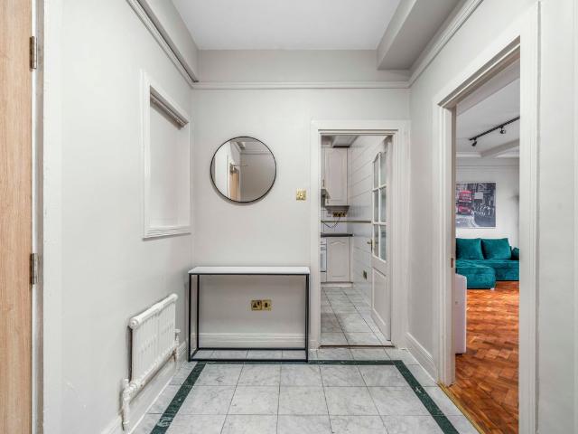 Upper Berkeley Street, London W1H, 1 bed flat to rent, £2,400 pcm | PrimeLocation