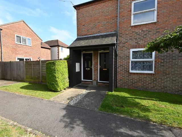 Upper Bognor Road, Woodbine Court, Bognor Regis PO21, 1 bed flat to rent, £1,050 pcm | PrimeLocation