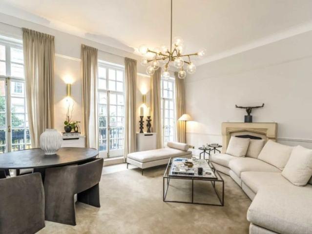 Upper Brook Street, Mayfair, W1K