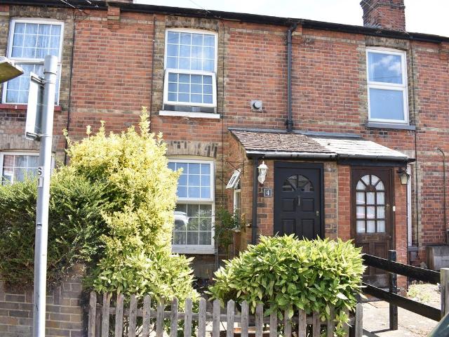Upper Bridge Road, Chelmsford CM2, 2 bed terraced house to rent, £1,550 pcm | PrimeLocation