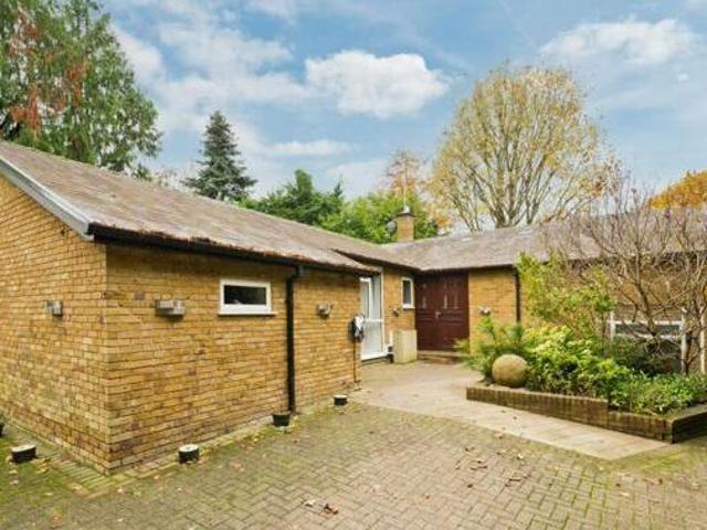 Upper Brighton Road, Surbiton, 4 Bedroom Detached