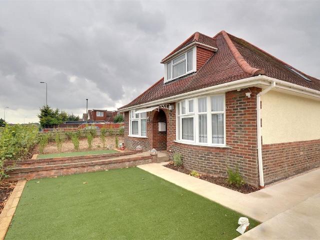 Upper Brighton Road, Sompting BN15, Room to rent, £825 pcm | PrimeLocation