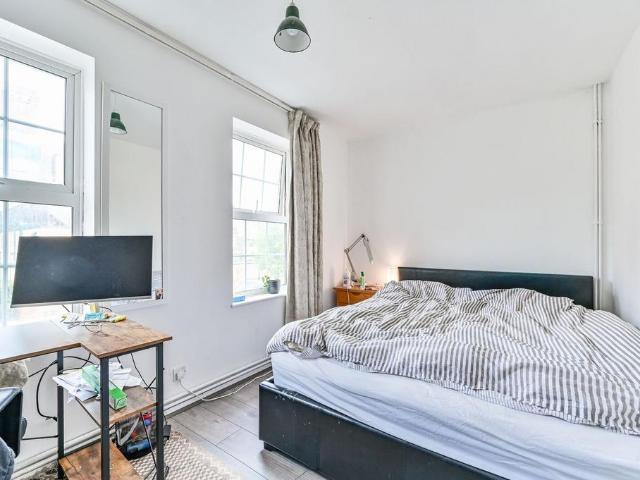 Upper Clapton, London, E5 3 bed flat to rent £3,250 pcm £750 pw