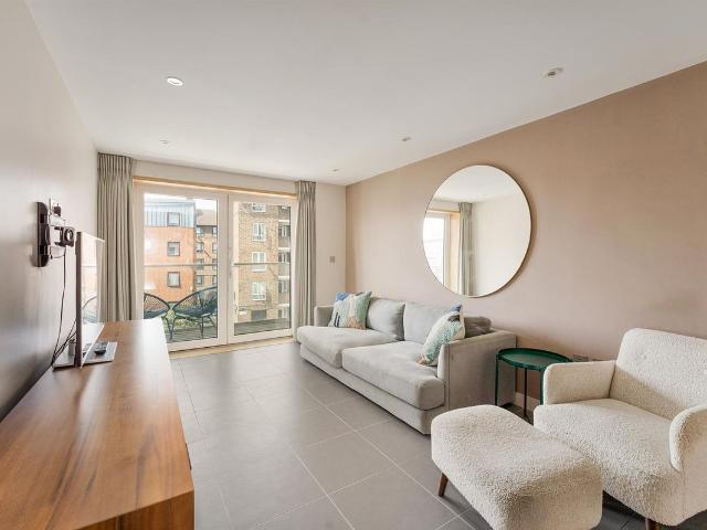 Upper Clapton Road, Hackney, London E5, 4 bed flat to rent, £4,250 pcm | PrimeLocation