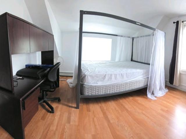 Upper Clinton Hill Room