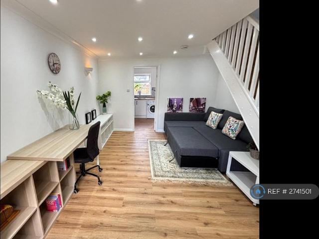 Upper Craigour, Edinburgh, EH17 2 bed terraced house to rent £1,595 pcm £368 pw