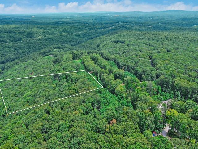 Upper Eagles Nest Rd, Crossville, TN 38555