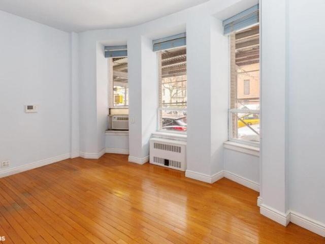 Upper East Side NY 91805430