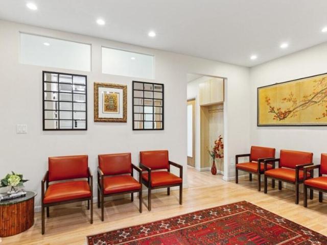 Upper East Side NY 95693728