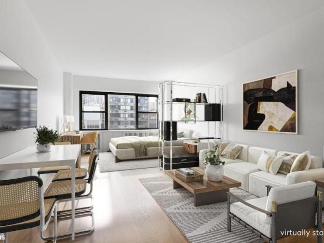 Upper East Side NY 96815112