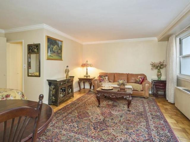Upper East Side NY LS96882152