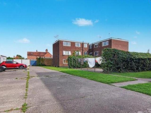 Upper Eastern Green Lane, Coventry, 2 Bedroom Flat