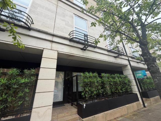 Upper Fourth Street, MILTON KEYNES, MK9 2 bed apartment to rent £1,600 pcm £369 pw