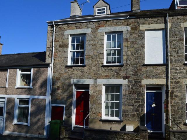 Upper Garth Road, Bangor, Gwynedd, LL57 3 bed house to rent £1,625 pcm £375 pw