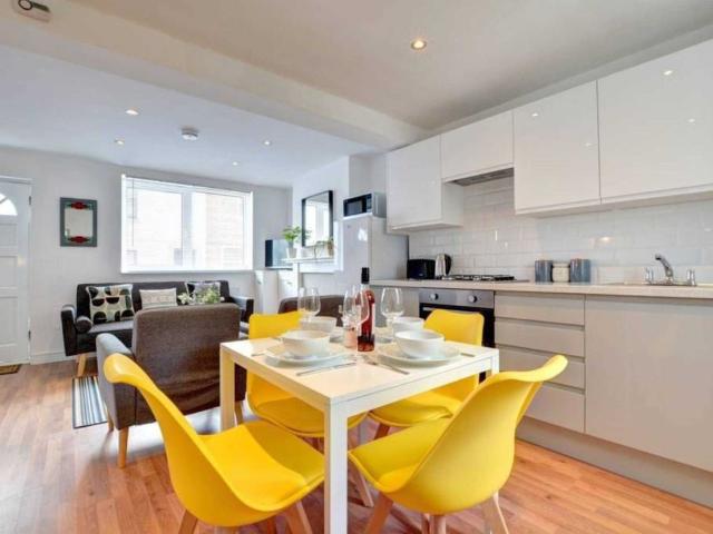 Upper Gardner Street, Brighton BN1, 3 bed property to rent, £2,995 pcm | PrimeLocation