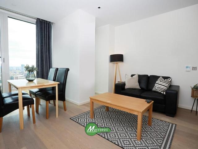 Upper Ground, South Bank Tower. Studio to rent £2,900 pcm £669 pw