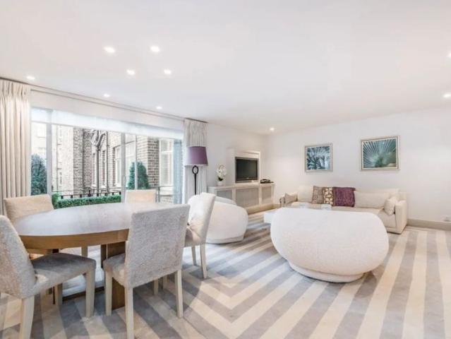 Upper Grosvenor Street, Mayfair, W1K